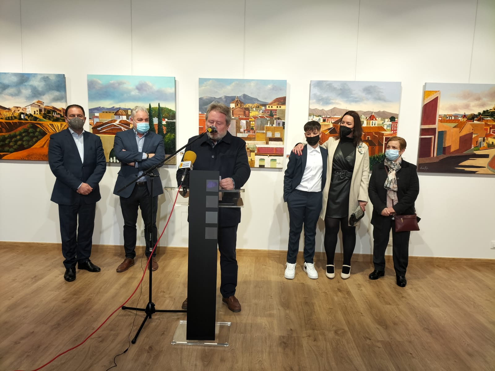 “TOMÁS NO SE HA IDO, NI SE VA A IR” INAUGURACIÓN DE LA EXPOSICIÓN DEL ...