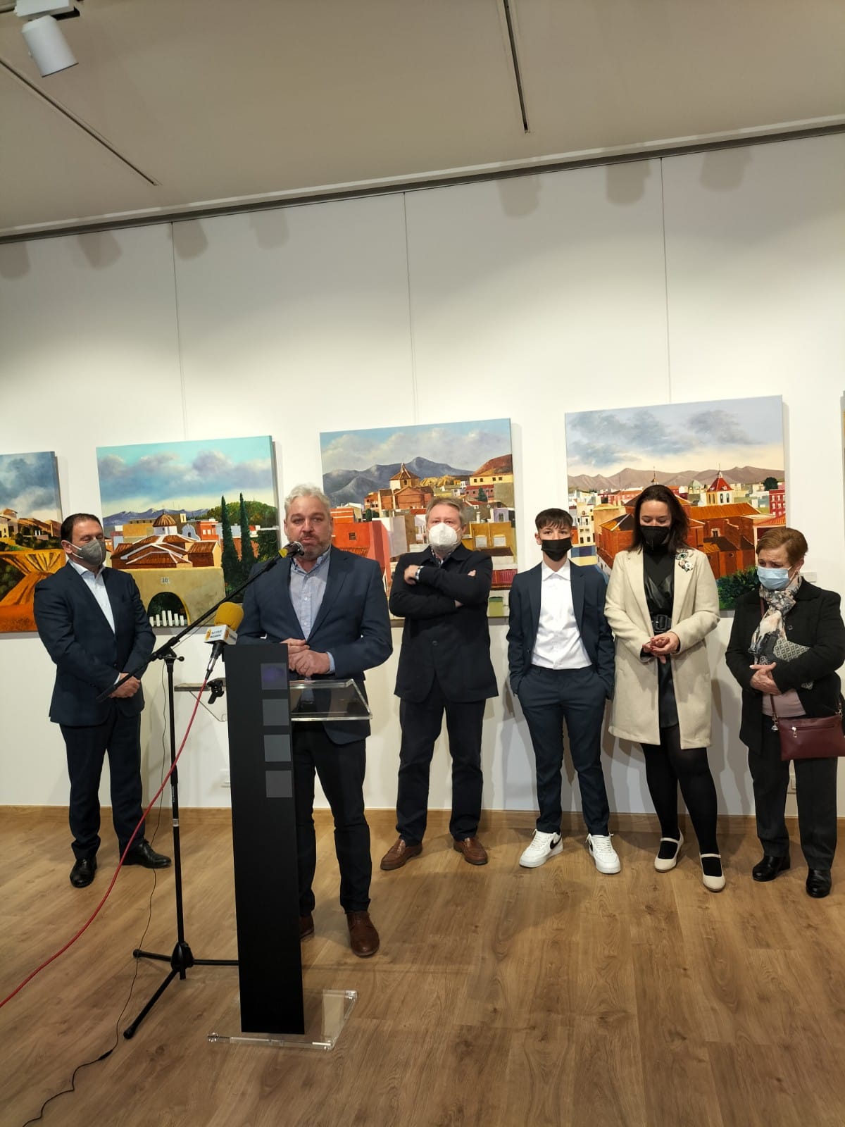 “TOMÁS NO SE HA IDO, NI SE VA A IR” INAUGURACIÓN DE LA EXPOSICIÓN DEL ...