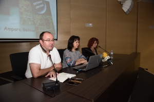 MARÍA ÁNGELES RODRÍGUEZ PRESENTA “HISTORIAS CON RIMA” EN EL CENTRO CULTURAL